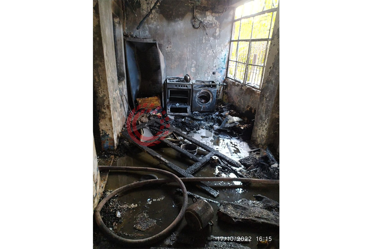 Tüpten sızan gaz bomba gibi patladı, evde yangın çıktı İhlas Haber Ajansı